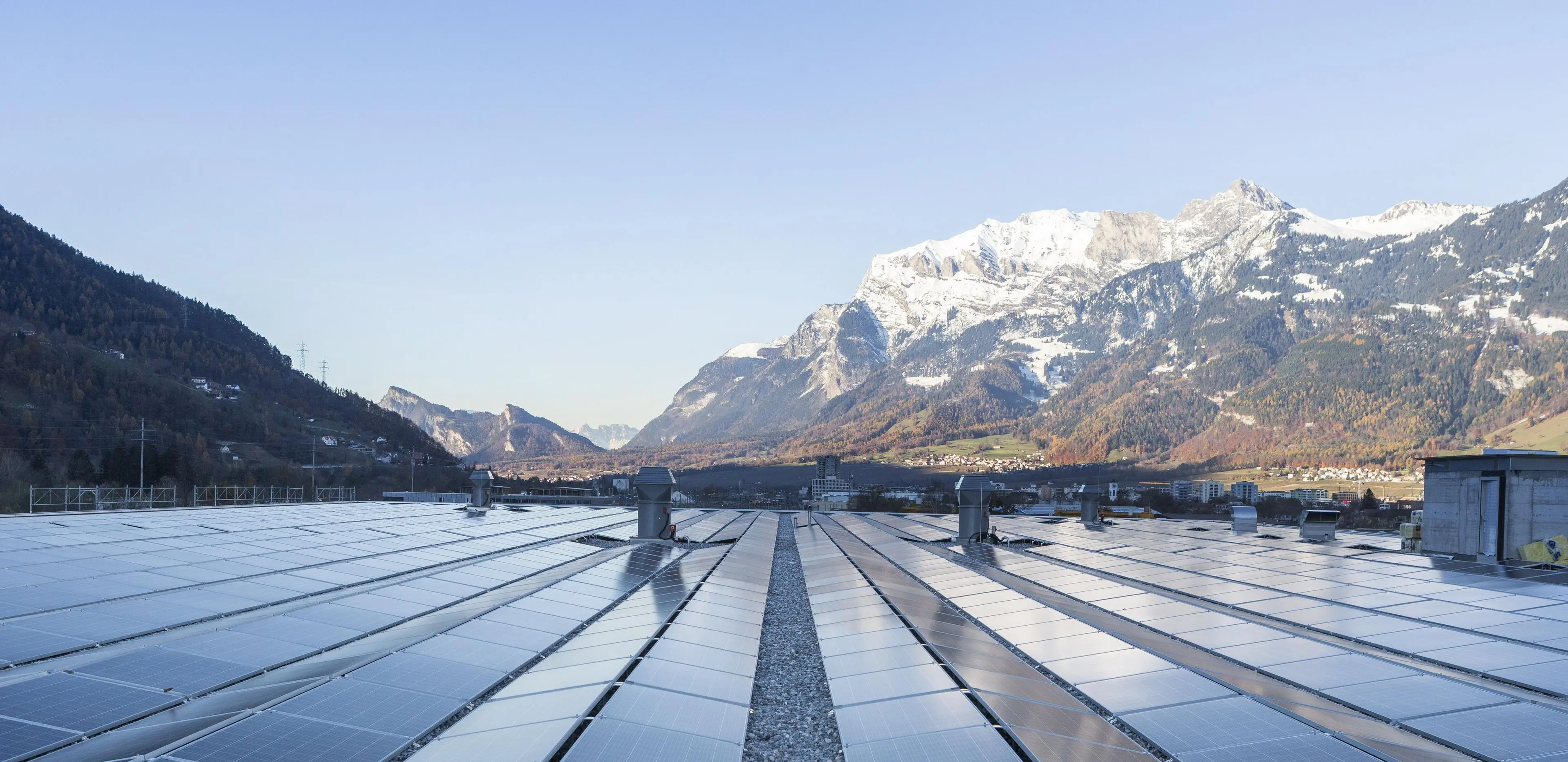 Kontakt - Ihr Ansprechpartner für Solarlösungen in der ganzen Schweiz | Tritec
